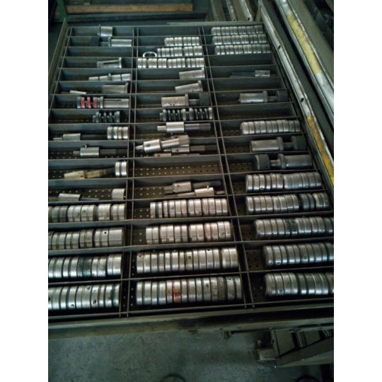 LVD DELTA 1000 20 TON PUNCH