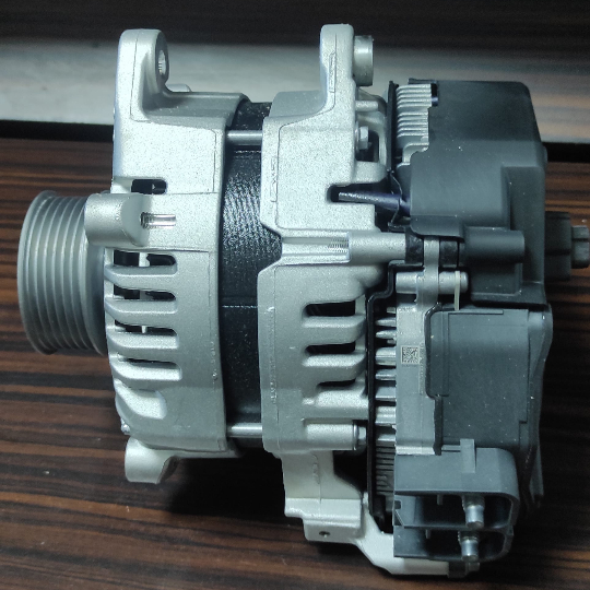 615012 / 05E903018G / 05C903018 VALEO ŞARJ DİNAMOSU VW GOLF-AUDİ